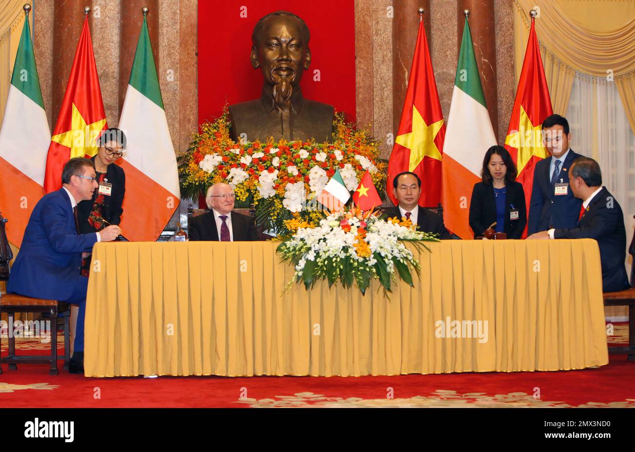 Irish President Michael Higgins, third from left, and his Vietnamese ...