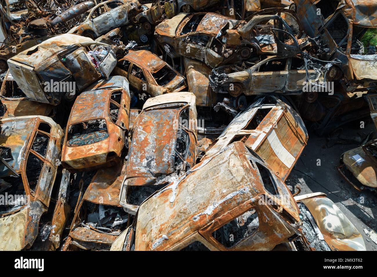 War-destroyed cars in Irpin, Bucha district, Ukraine Stock Photo - Alamy