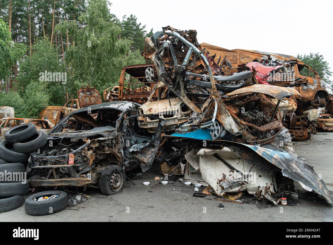 Irpin, Bucha district, Ukraine - war-destroyed cars Stock Photo - Alamy