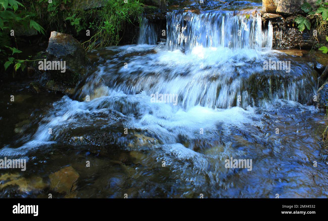 Falling mountain water hi-res stock photography and images - Alamy