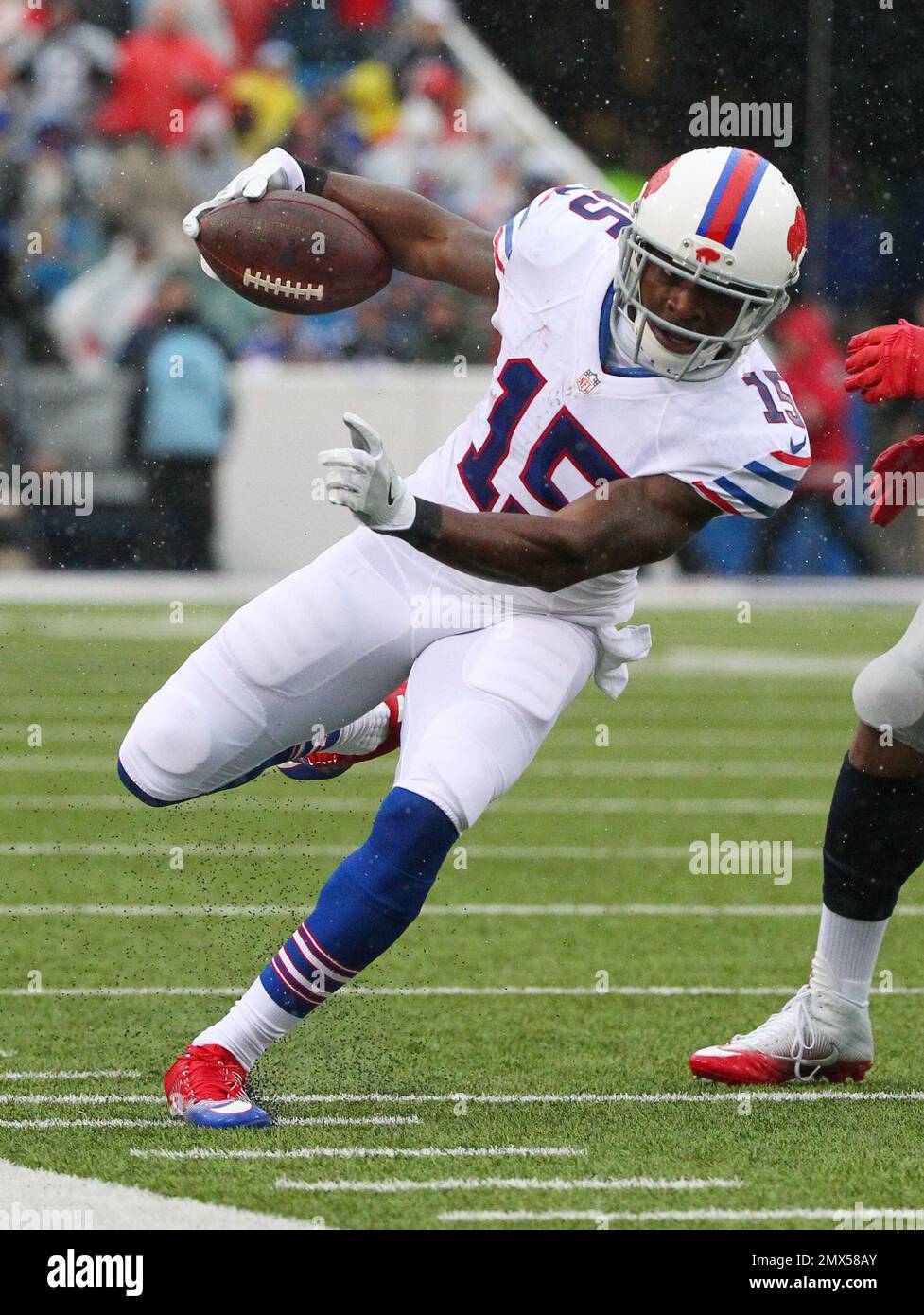 Buffalo Bills wide receiver Brandon Tate (15) tries to stay in bounds ...