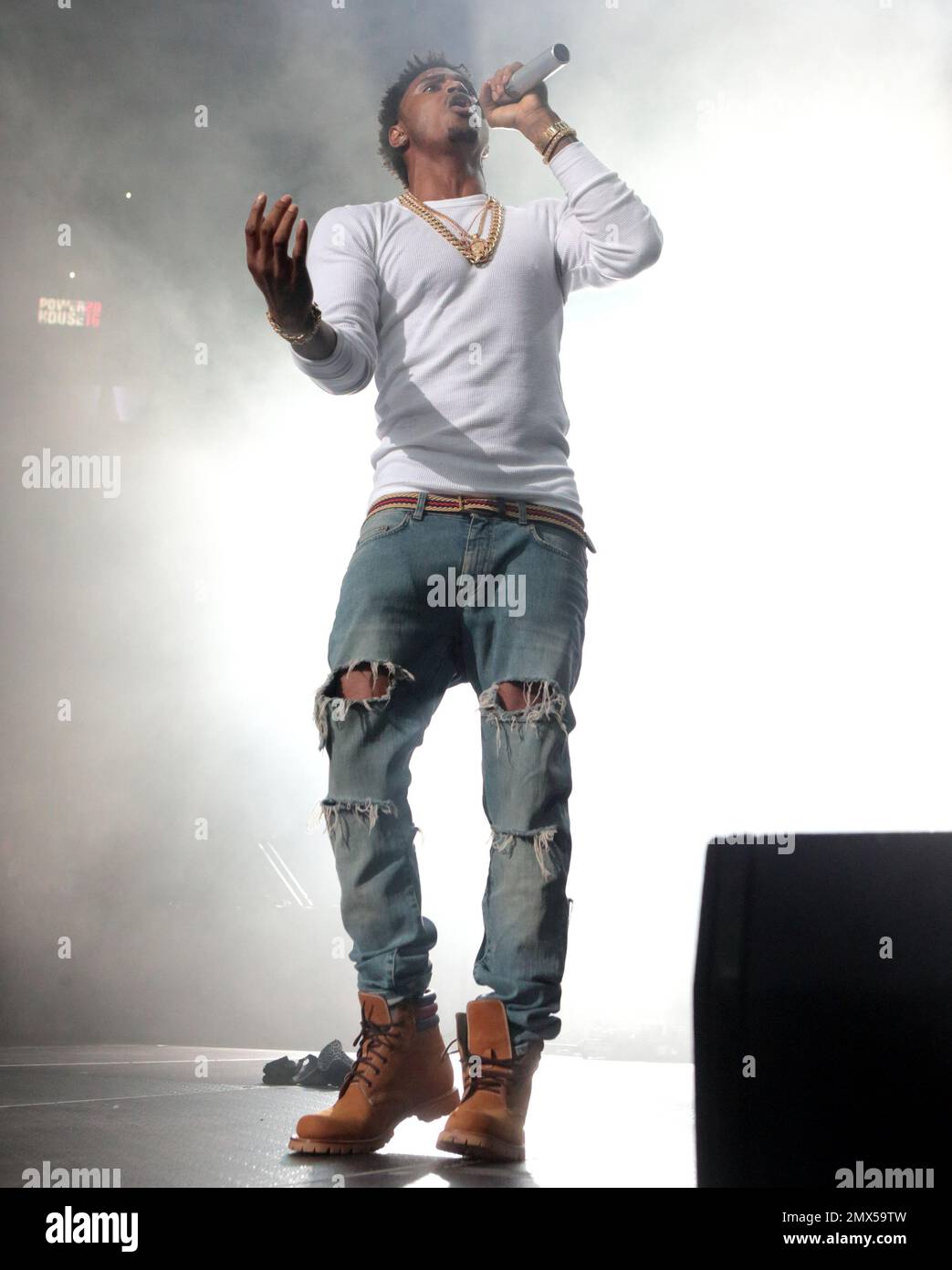 Trey Songz performs in concert during the Power 99 Powerhouse 2016 at ...