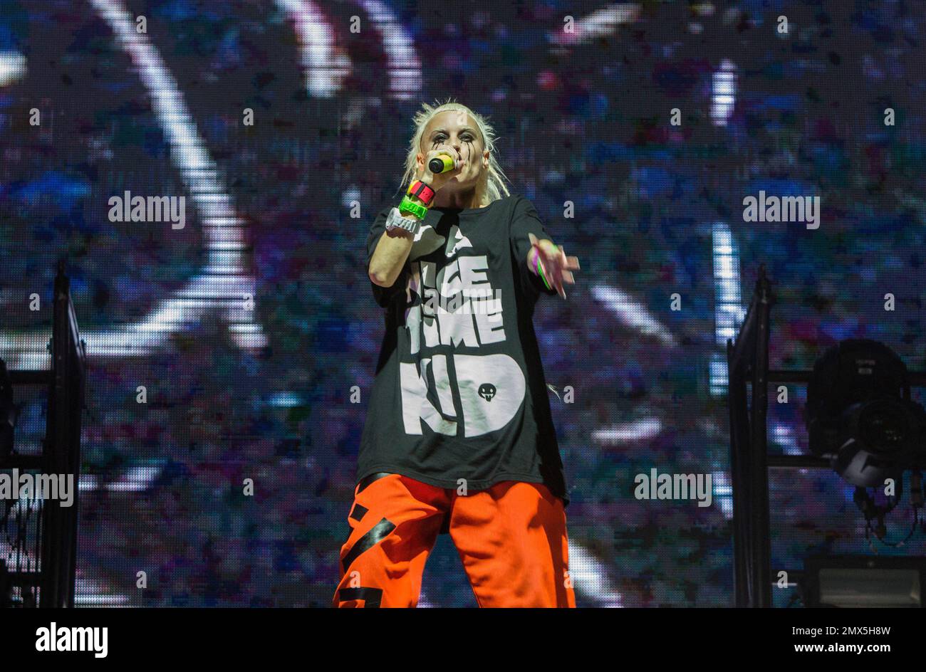 Yolandi Flash
