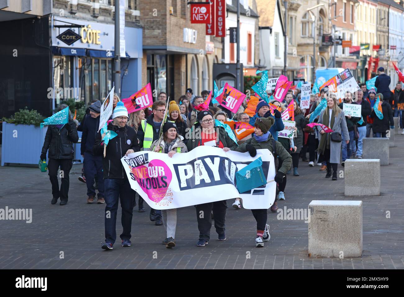 Civil servants picket line hi-res stock photography and images - Alamy Civil servants picket line hi-res stock photography and images - Alamy