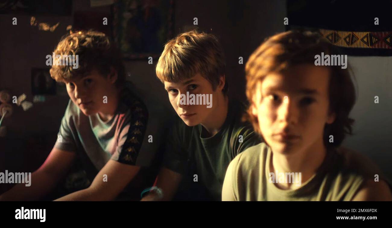 BEAUTIFUL BEINGS, (aka BERDREYMI), from left: Viktor Benony ...