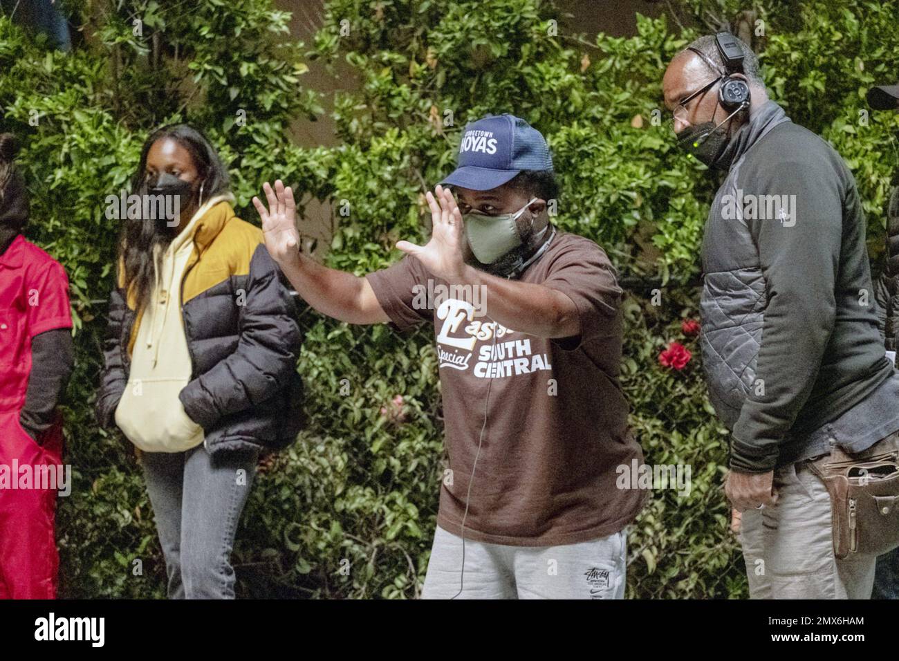 HOUSE PARTY, (aka HOUSE PARTY 6), director Calmatic (center), on set ...