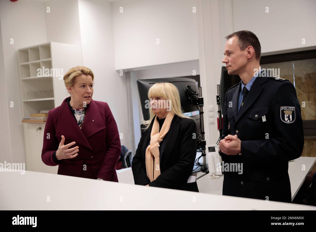Police station reception desk hi-res stock photography and images - Alamy