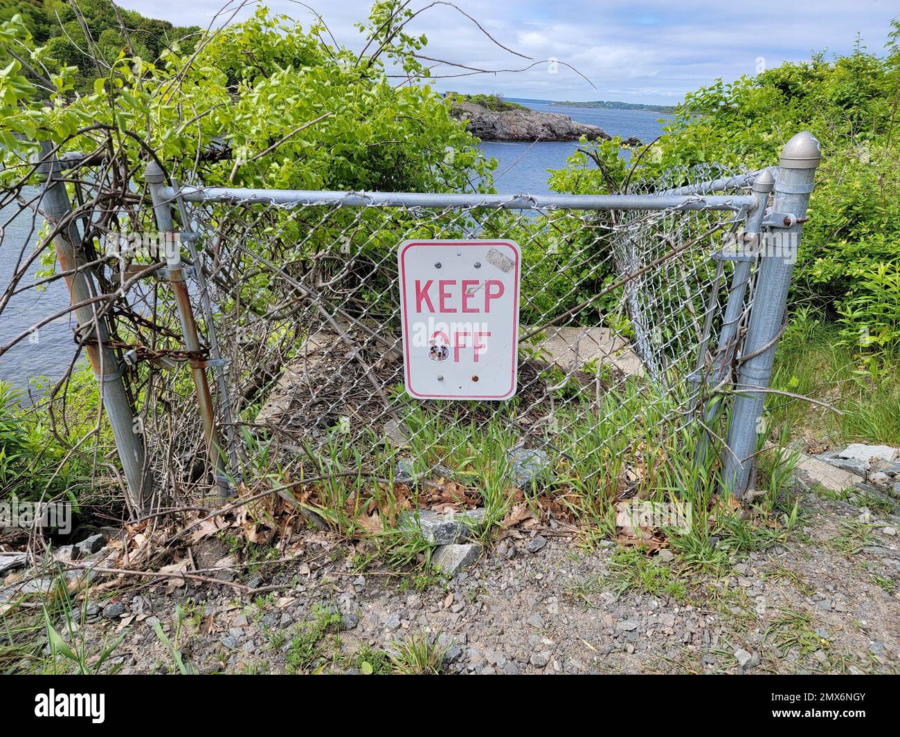 Water safety signage hi-res stock photography and images - Alamy