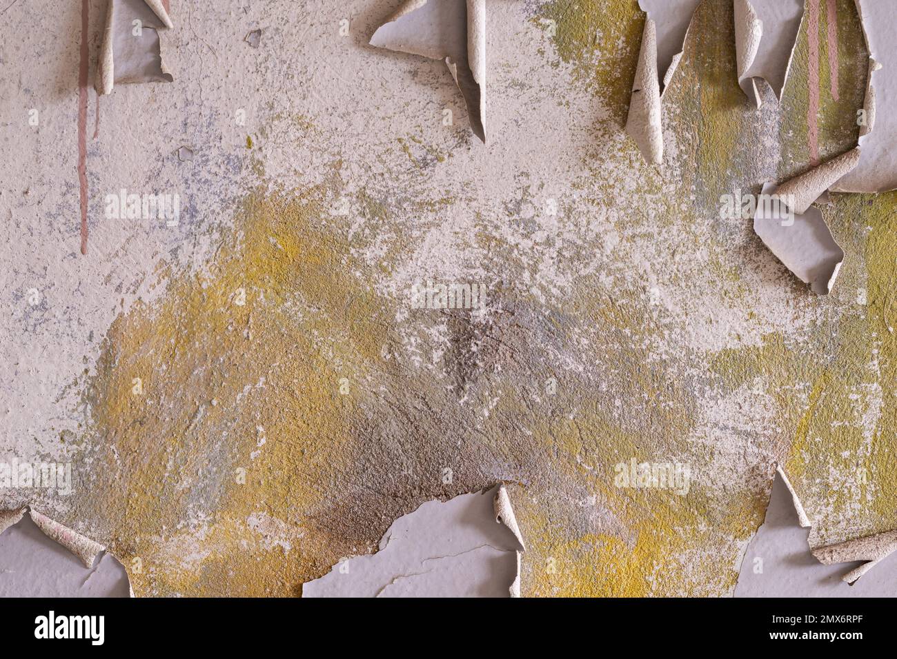 Flaky old paint flaking of wall hi-res stock photography and images - Alamy