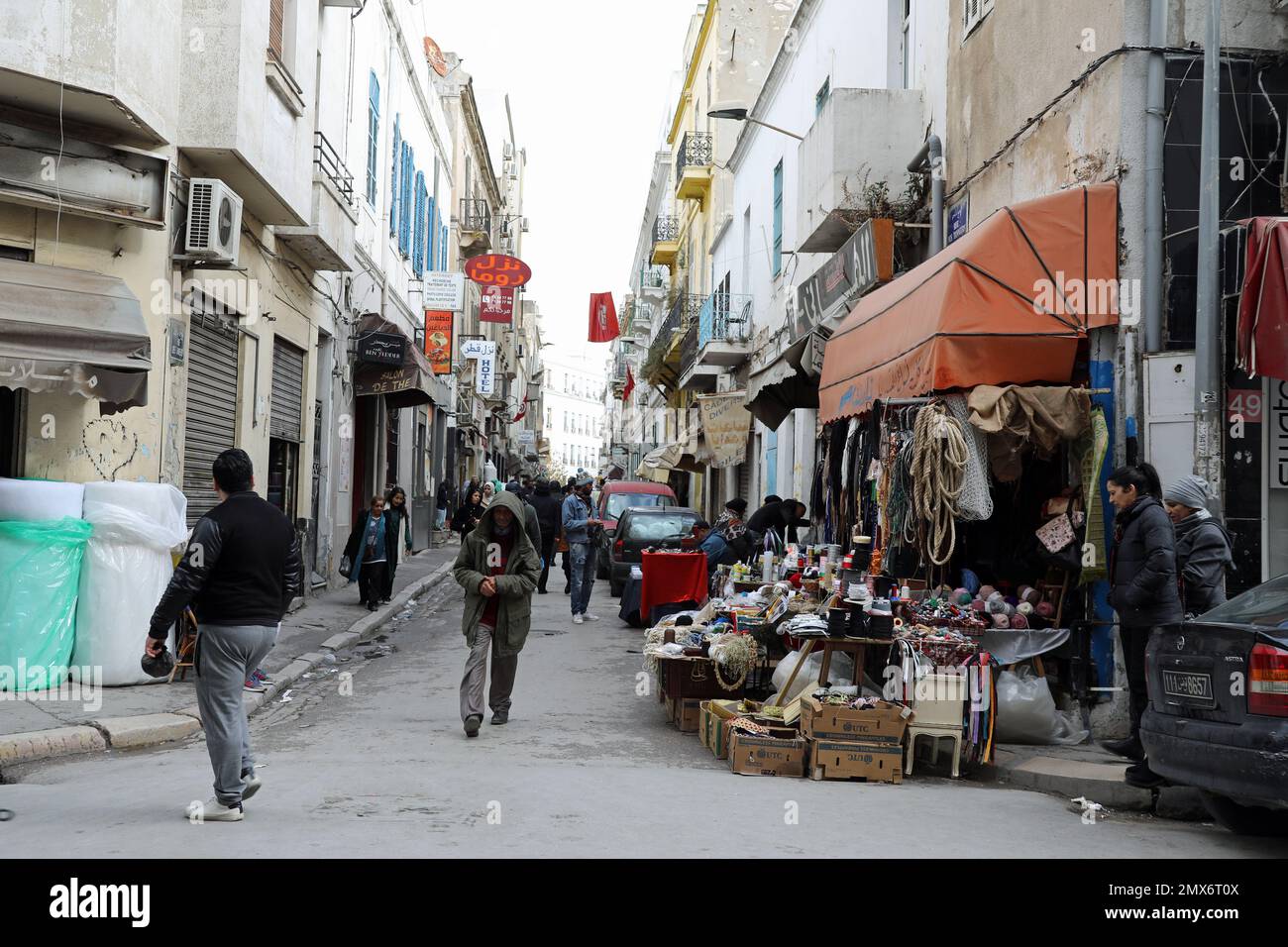 Tunis tunisia street scene in hi-res stock photography and images - Alamy