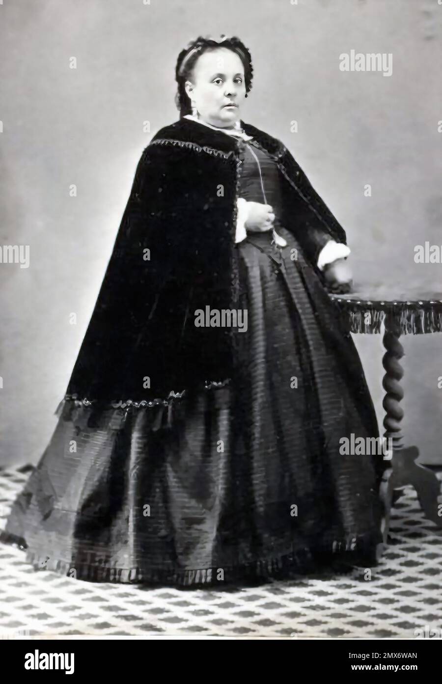 Spanish woman 1800s hi-res stock photography and images - Alamy
