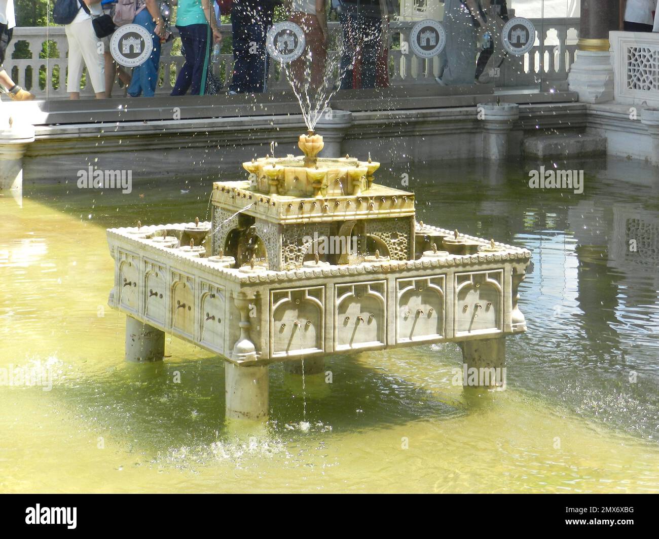Fountain in topkapi palace hi-res stock photography and images - Alamy