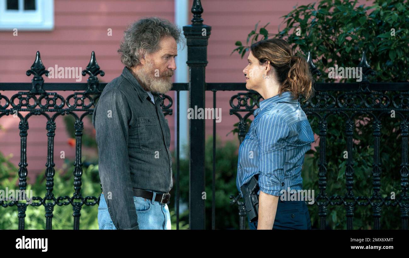 YOUR HONOR, from left: Bryan Cranston, Amy Landecker, 'Part Twelve ...