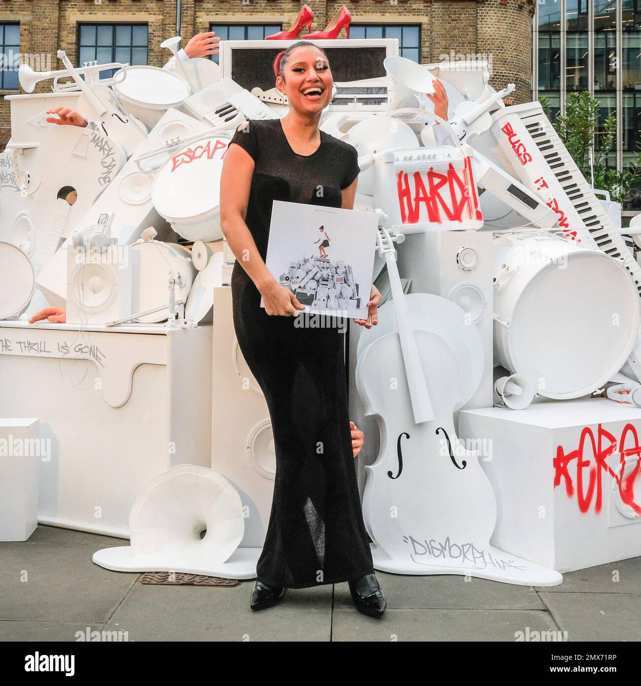 Raye singer hi-res stock photography and images - Alamy