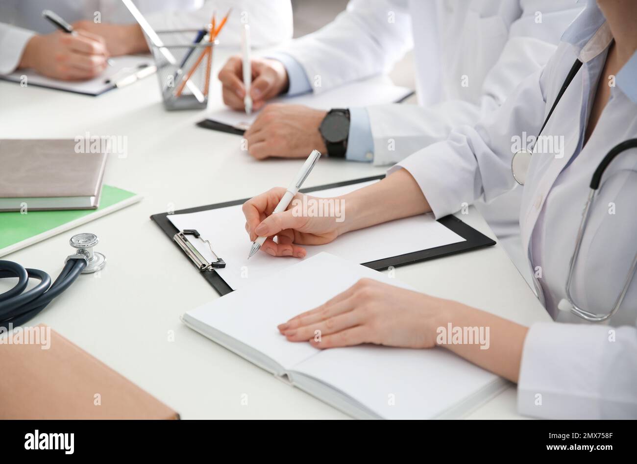 Man serious doctors office hi-res stock photography and images - Alamy