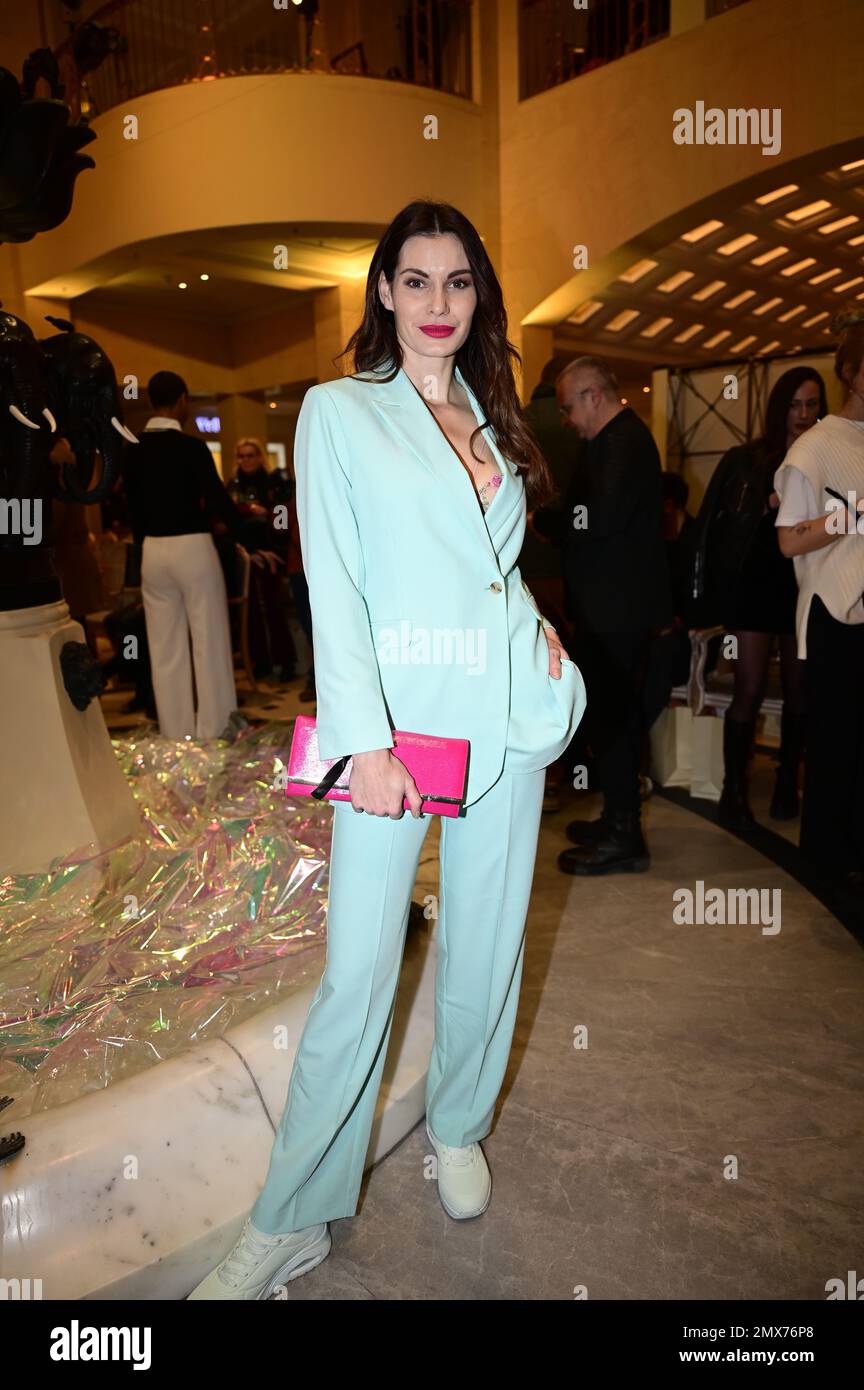 Rebecca Kunikowski bei der Anja Gockel Fashion Show 'seven senses' auf ...