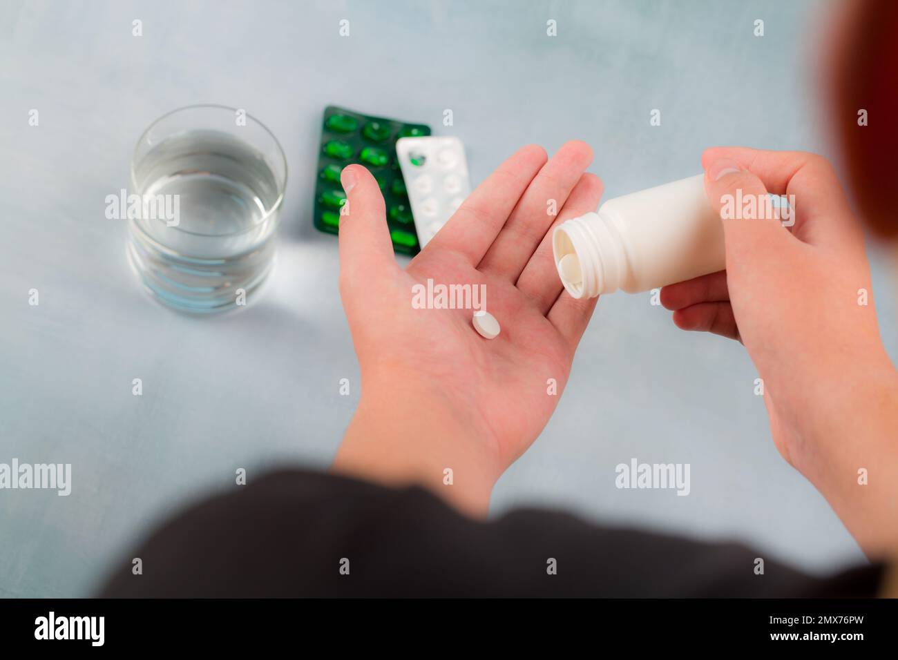 Medication stop hi-res stock photography and images - Alamy