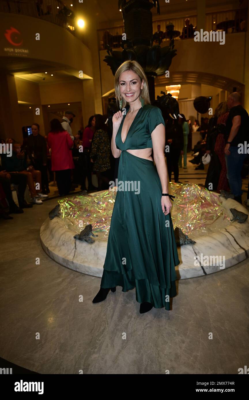 Caroline Dittmann bei der Anja Gockel Fashion Show 'seven senses' auf ...