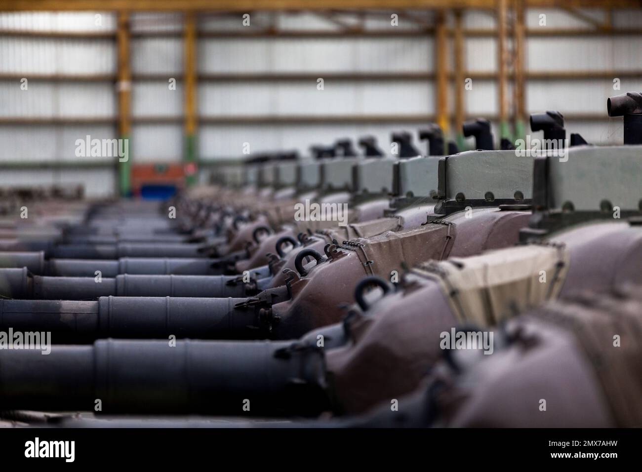 Belgium / Brussels, 2/2/2023 - The man who wanted to help Ukraine: in the hangars, the leopards ...