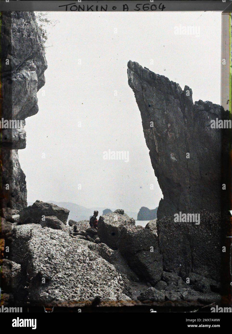Bay of Pha-Si-Long (FA-TSI-Long), Tonkin, Indochina seen from the rocks ...