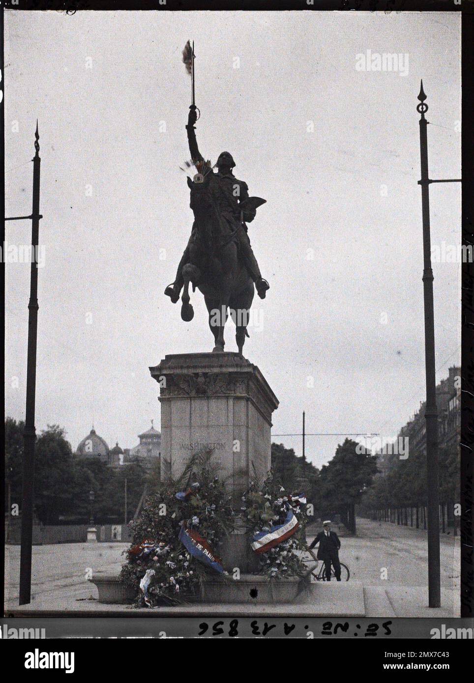 Paris (16th arr.), France Equestrian statue of George Washington Place ...