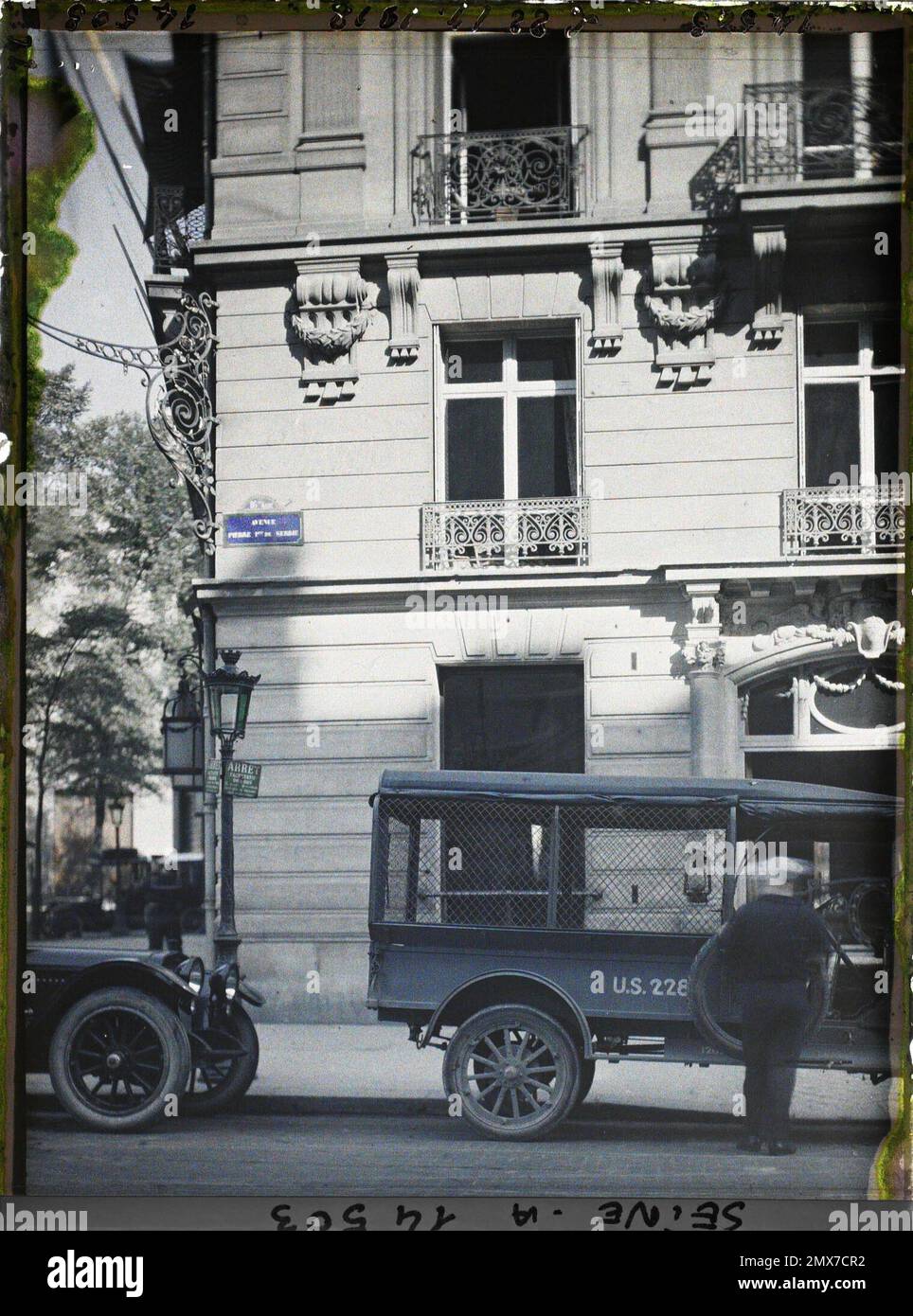 Paris (16th arr.), France Plaque "avenue Pierre Ier of Serbia", at the ...