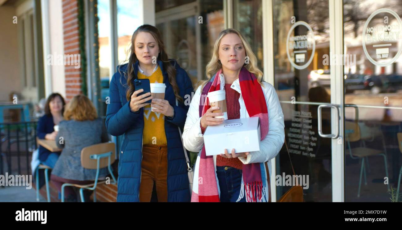 STARS FELL AGAIN, from left: Ali Faulkner, Ciara Hanna, 2022. © Samuel ...