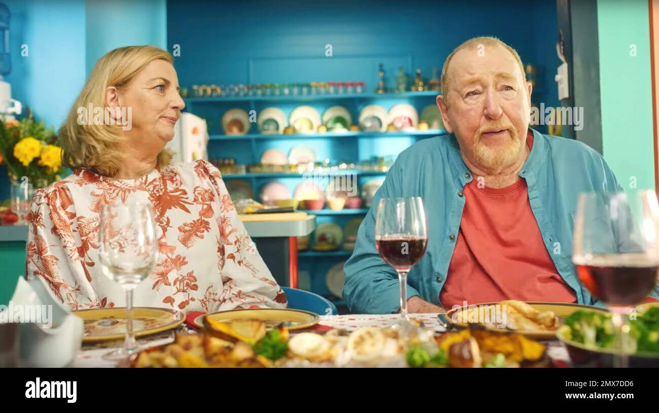 SERIOUSLY RED, from left: Jean Kittson, Tony Barry, 2022. © Roadshow ...