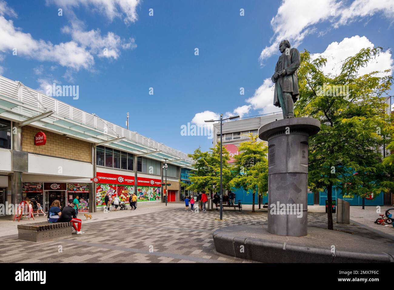 Blunsdon village hi-res stock photography and images - Alamy