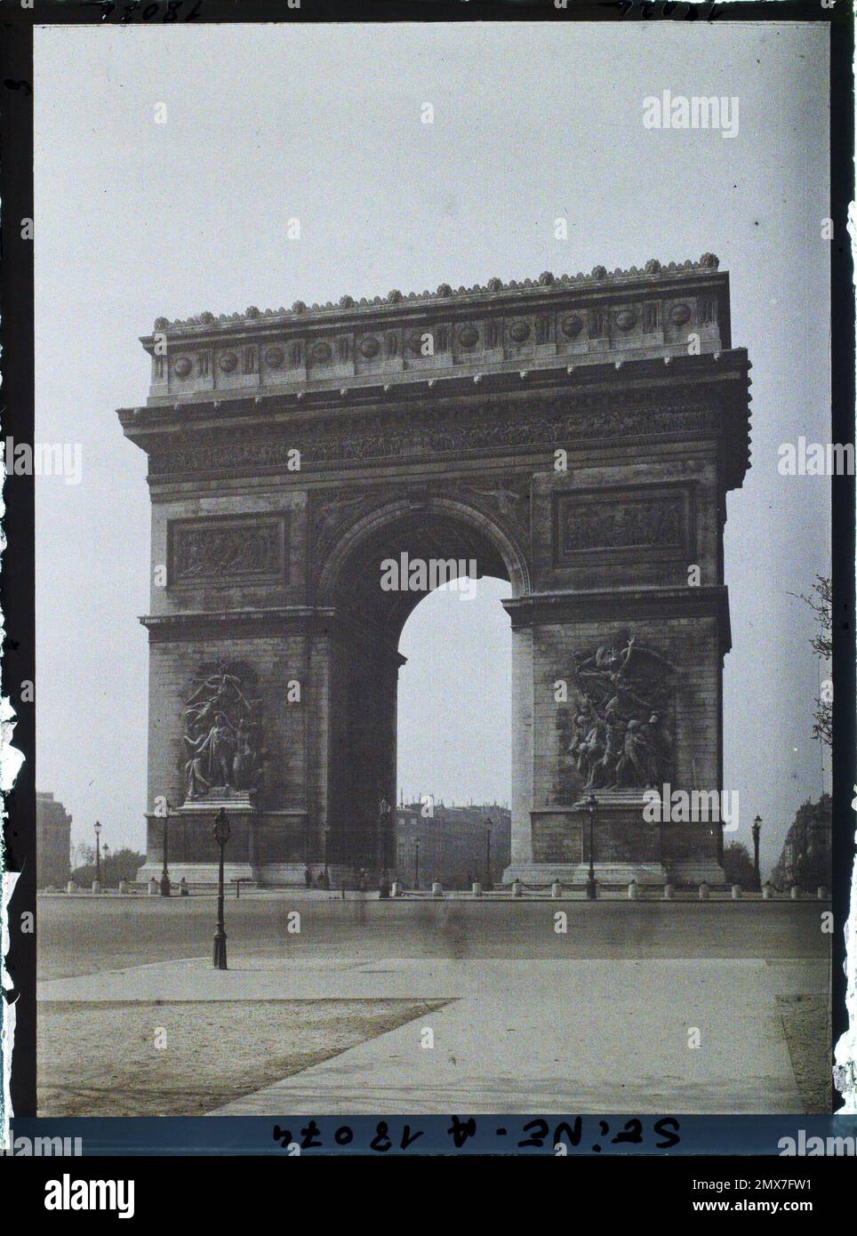 Sculpture public civil architecture bas relief arc arcade arce hi-res stock photography and ...