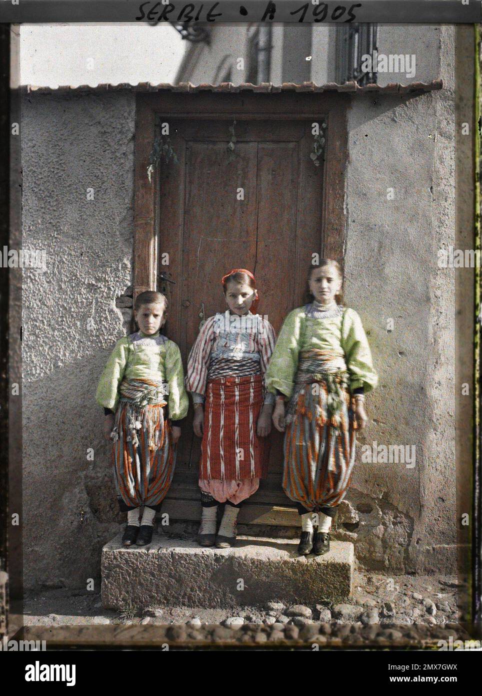 Prizren Kosovo Serbia Three Serbian Girls In The Frame Of A Door 1913 Balkans Jean