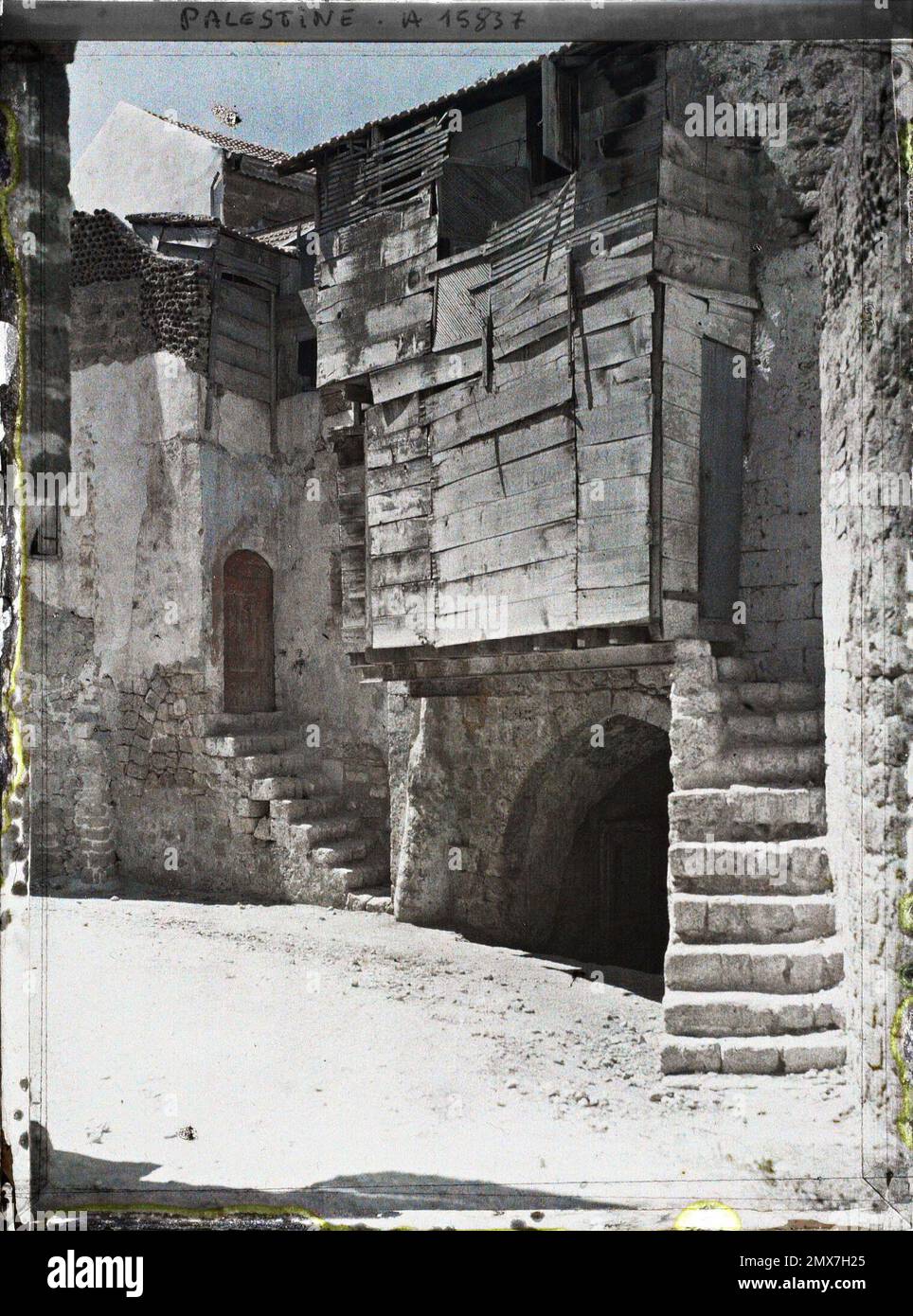 Palestine houses hi-res stock photography and images - Alamy