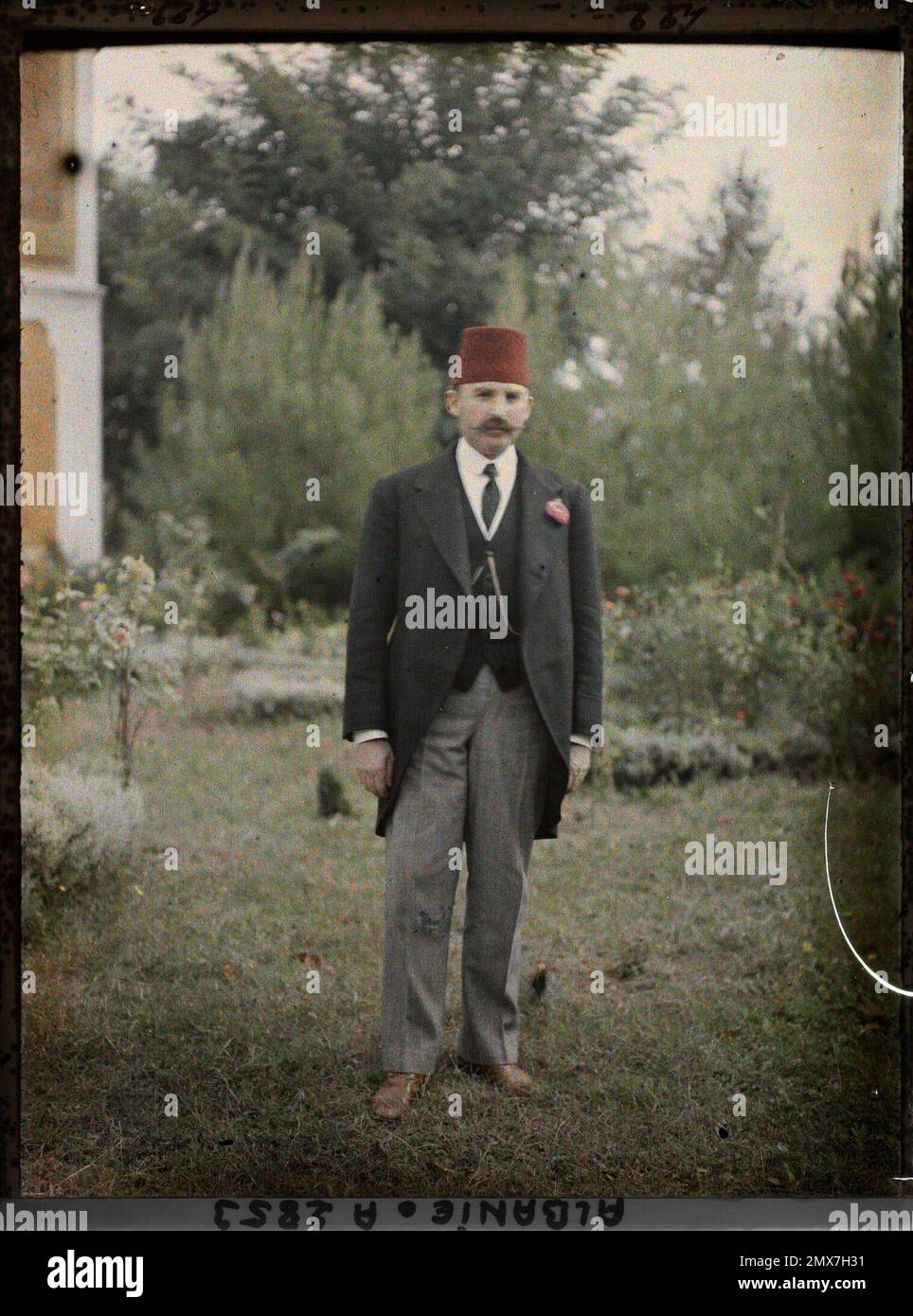 Reth, Albania Essad Pasha in the garden of its agricultural field ...