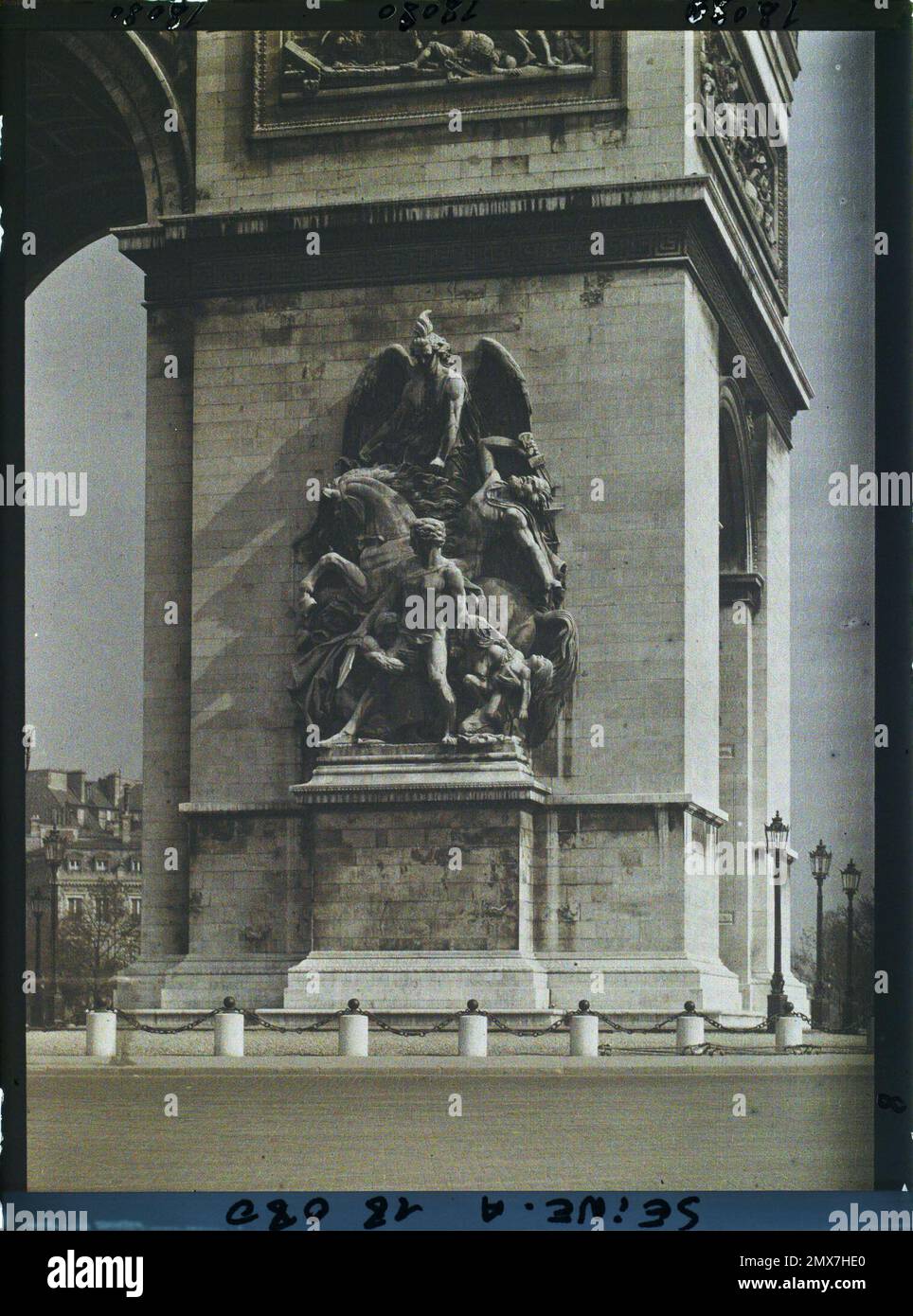 Sculpture public civil architecture bas relief arc arcade arce hi-res stock photography and ...