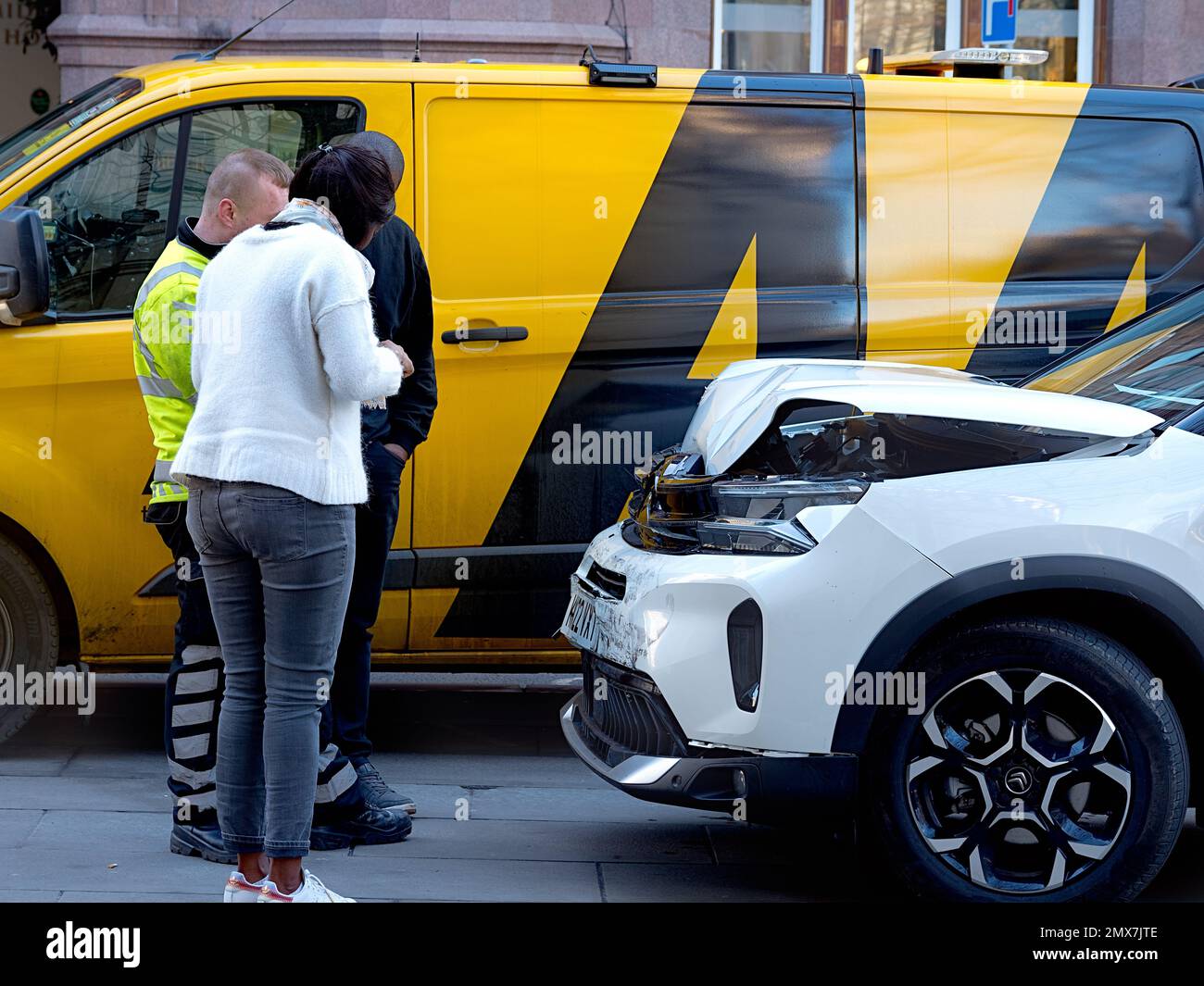 Aa recovery vehicle towing car hi-res stock photography and images - Alamy