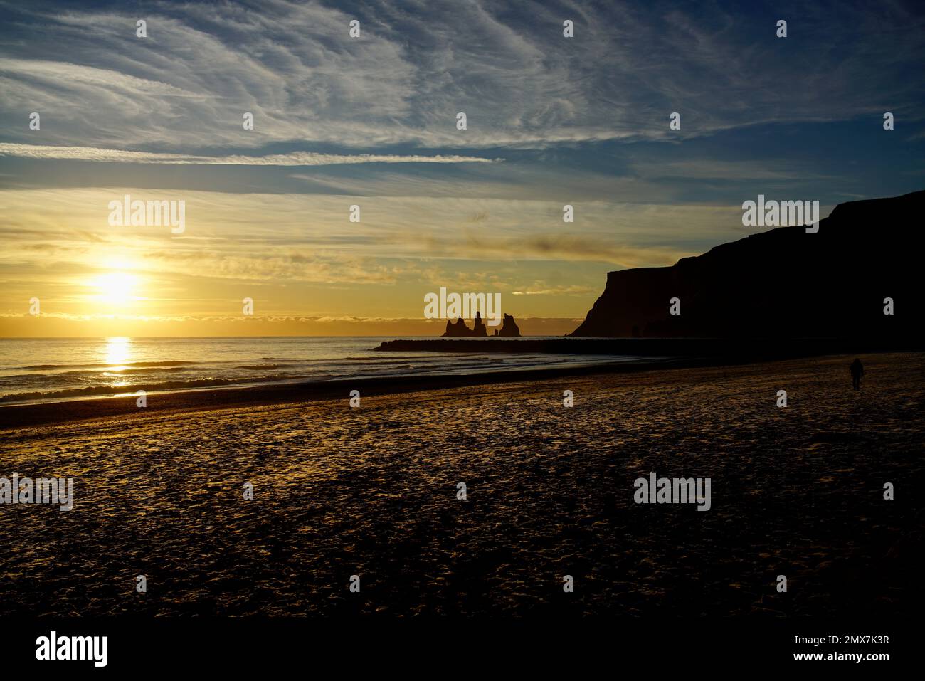 Reynisdrangar pillars hi-res stock photography and images - Alamy