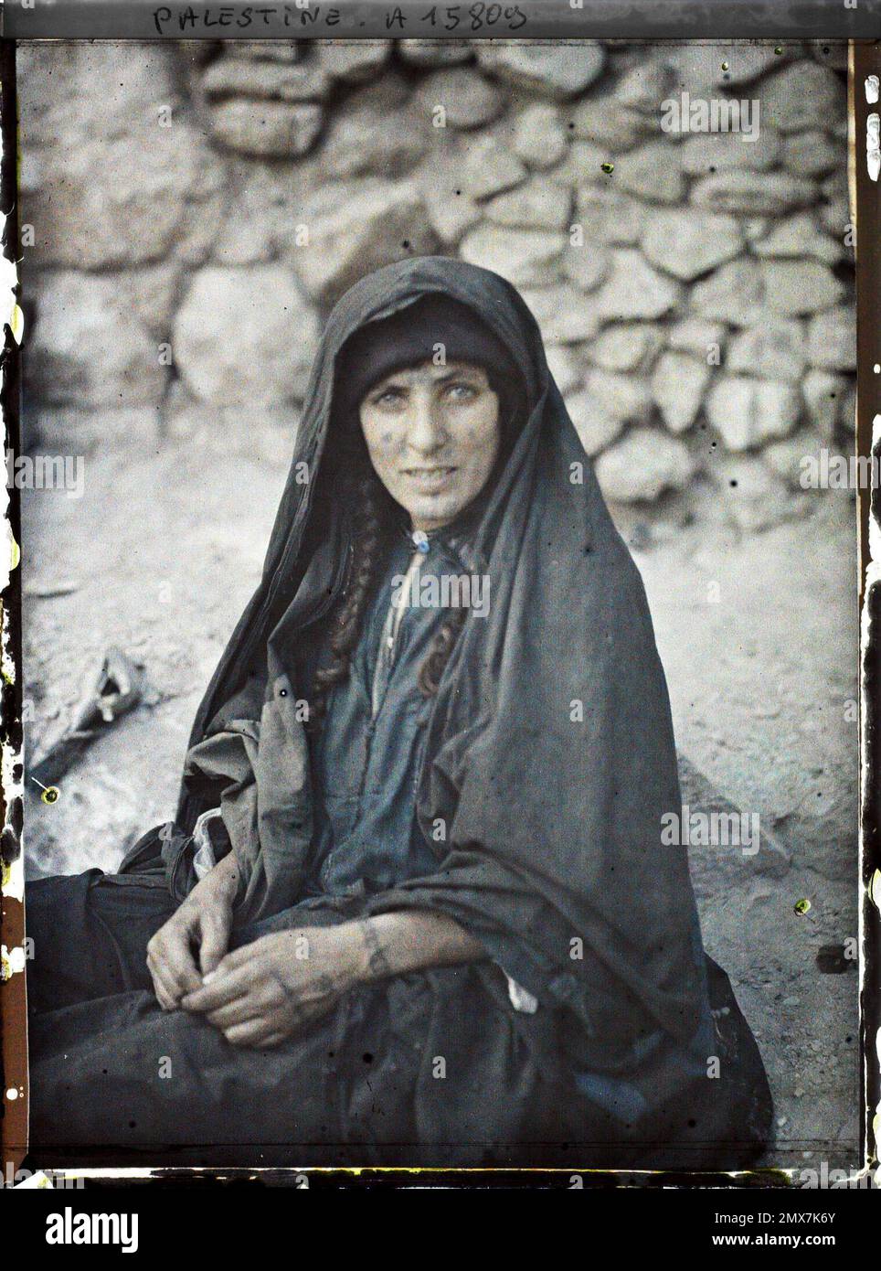 Jerusalem, Palestine Woman of AS-Salt tattooed at Indigo , 1918 - Near ...