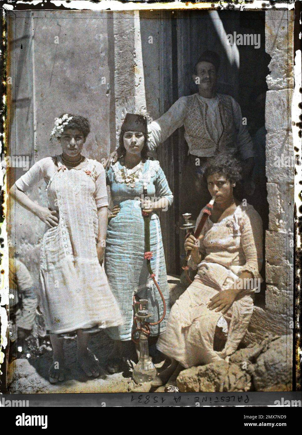 Jaffa arab public woman hi-res stock photography and images - Alamy