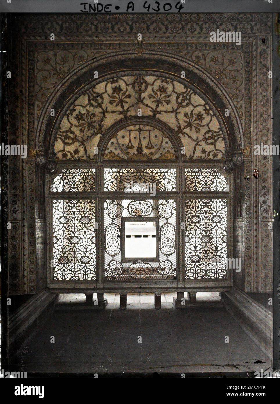 Jali panel hi-res stock photography and images - Alamy