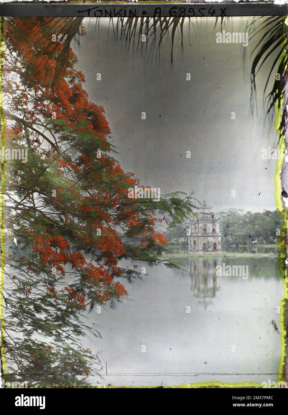 Hà-Nôi, Tonkin, Indochina Le Petit Lac or Hoan-Kiem-ho ("Lake of the ...