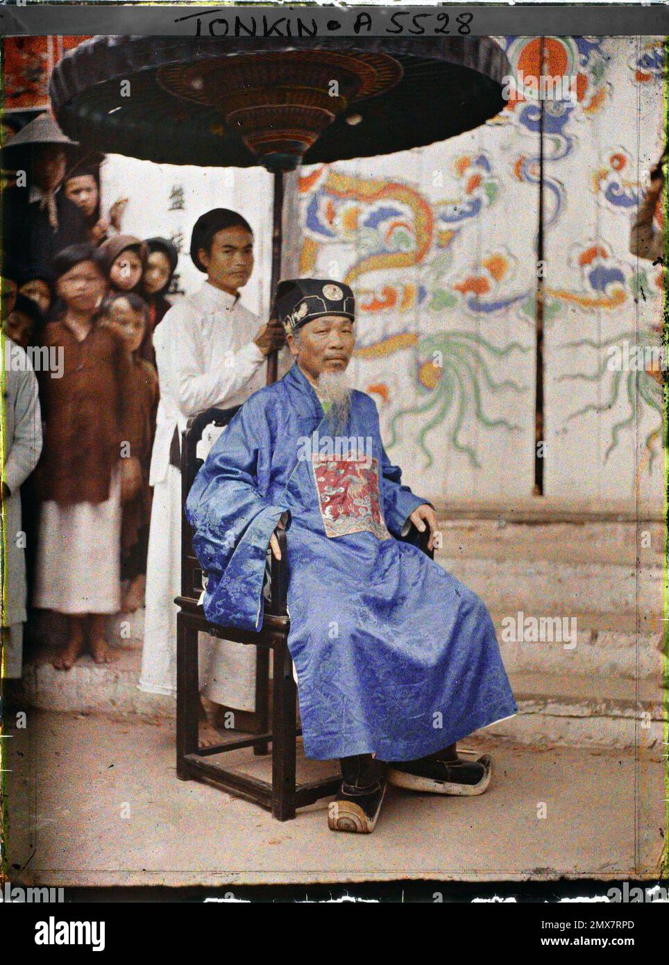 Nam-Giu, Province de Ha-Dong, Tonkin, Indochine Un Chef de Canton ...