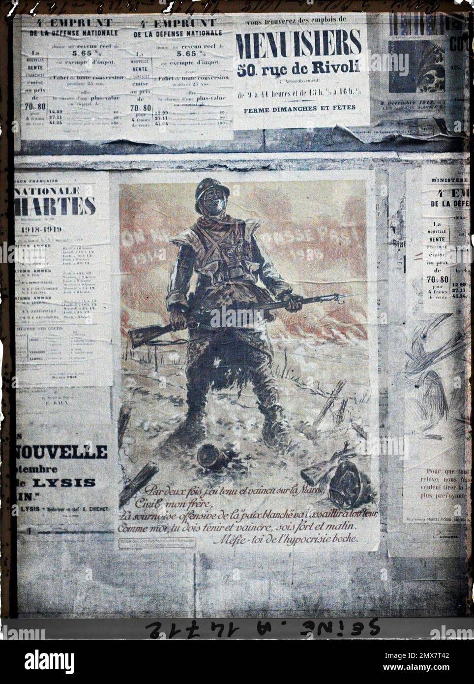 Paris, France displays "Beware of the Boche hypocrisy Stock Photo - Alamy