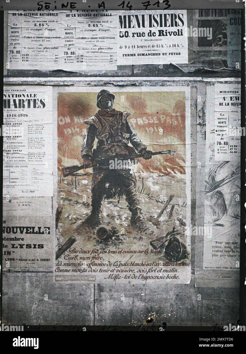 Paris, France displays "Beware of the Boche hypocrisy Stock Photo - Alamy