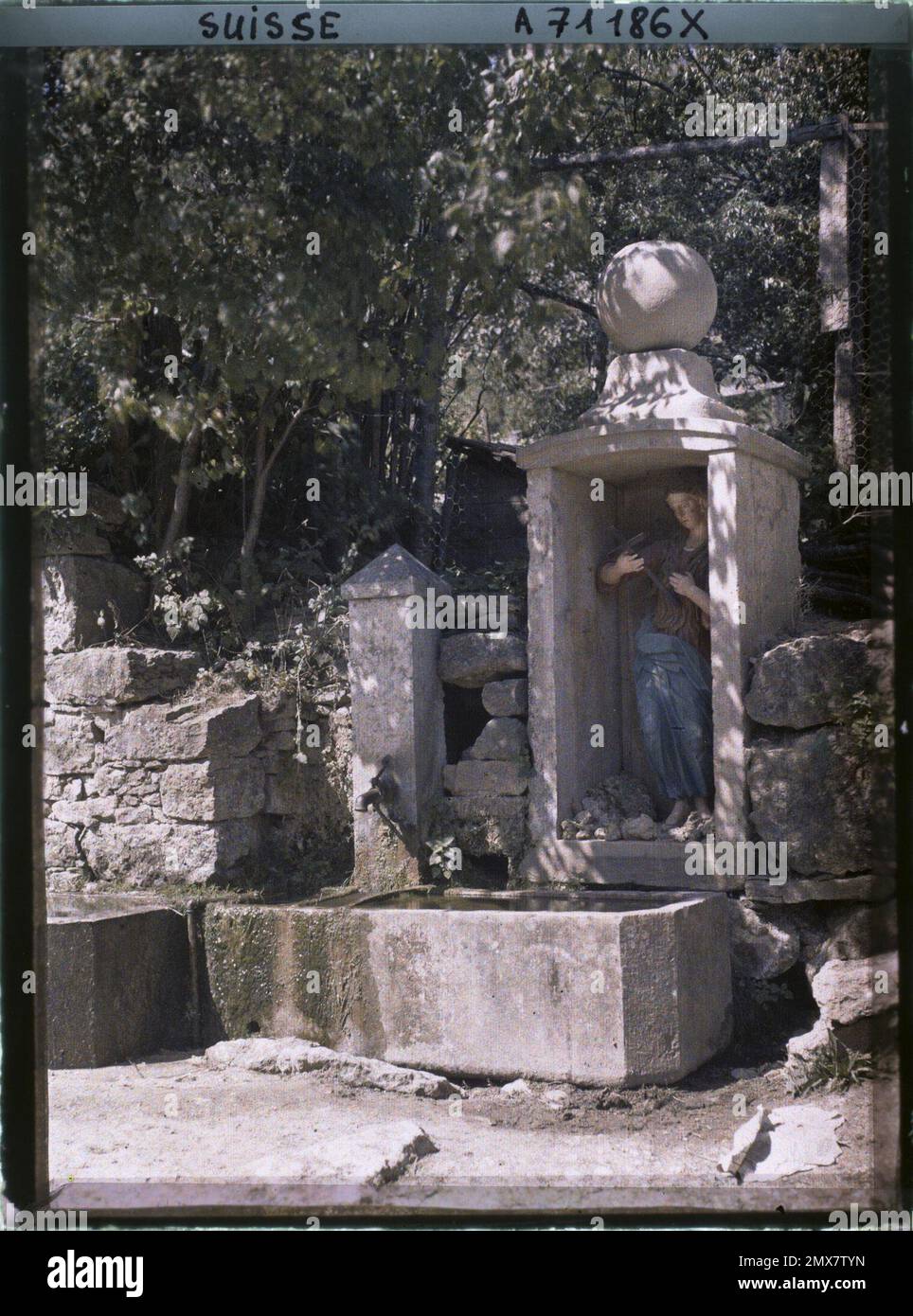 Statue christianity sculpture hydraulic installation fountain religion ...