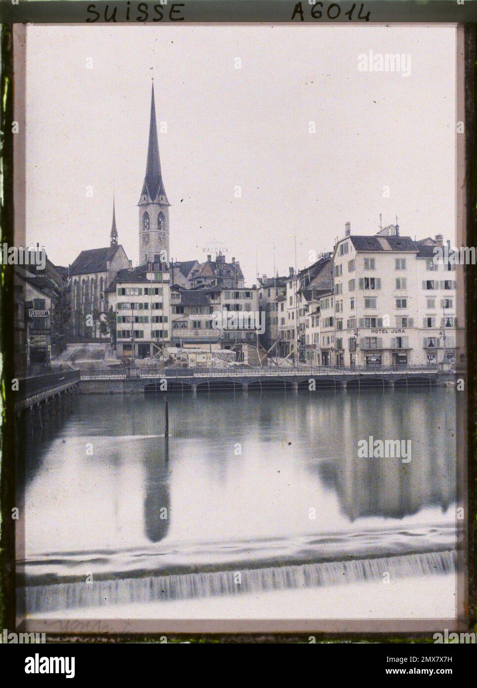 Zurich, Suisse Le Limmatquai Au Lifte du Rudolf-Brun Bridge , 1911 - Switzerland - Auguste Léon ...