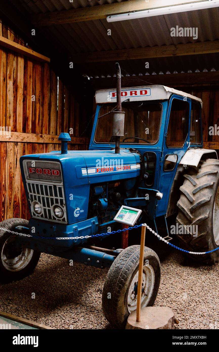 Fordson major tracktor hi-res stock photography and images - Alamy