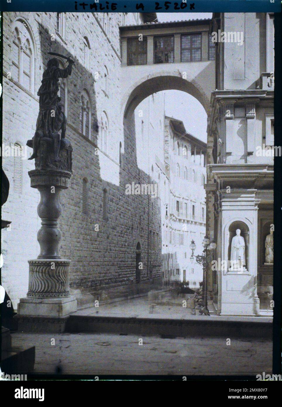 Florence, Italy statue of Judith and Holopherne in front of the Palais ...