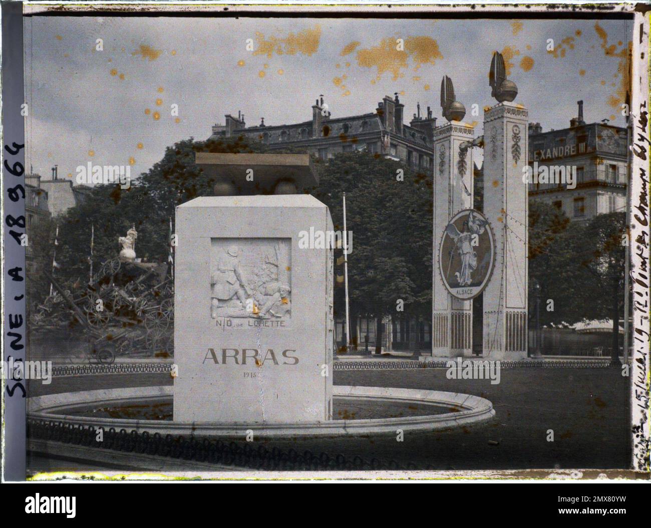 Current marcel dassault roundabout hi-res stock photography and images ...