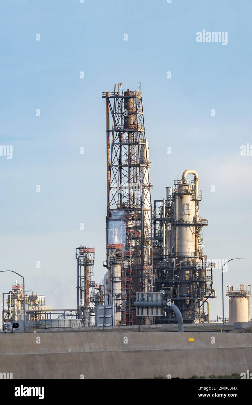 Sulphur recovery unit hi-res stock photography and images - Alamy