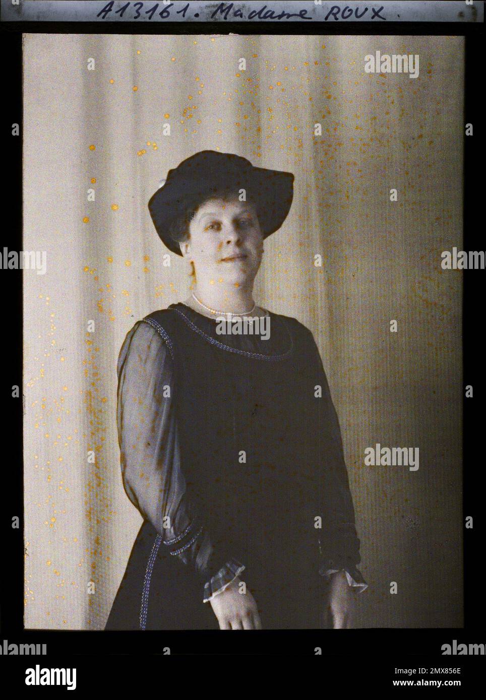 10 2 1918 france boulogne portraits mme roux hi-res stock photography ...